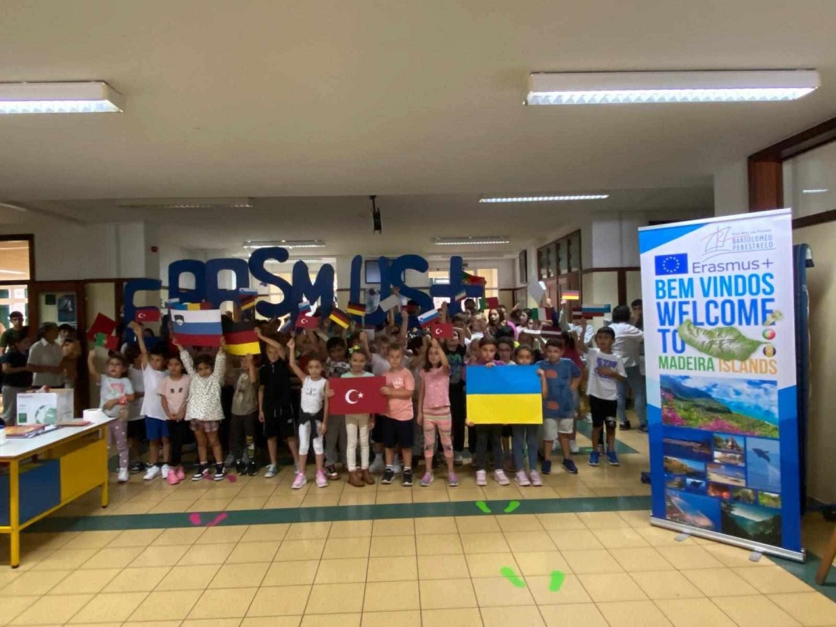 Delegação espanhola acolhida pela escola Bartolomeu Perestrelo | Diário ...